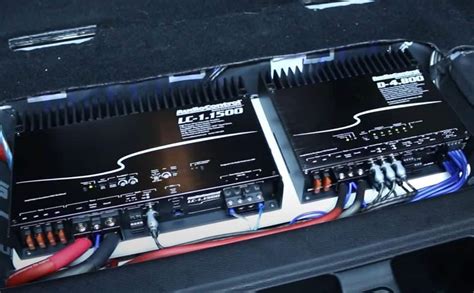 How To Hook Up Two Amps With One Rca Jack Each Boomspeaker