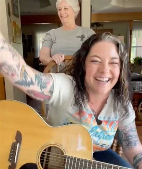 Ashley Mcbryde Shares Her Moms Reaction To Her Song Learned To Lie