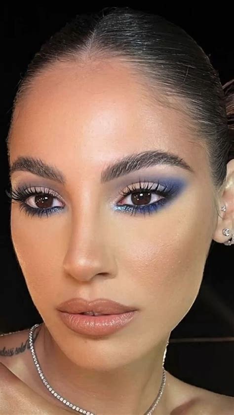 Pin Von Lylia Auf Makeup Schminkzeug Lidschatten Ideen Lidschatten
