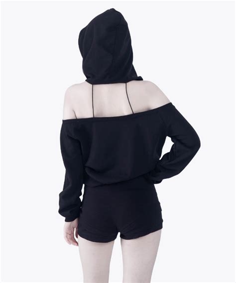 오아이때 등파임 크롭 오프숄더후드티