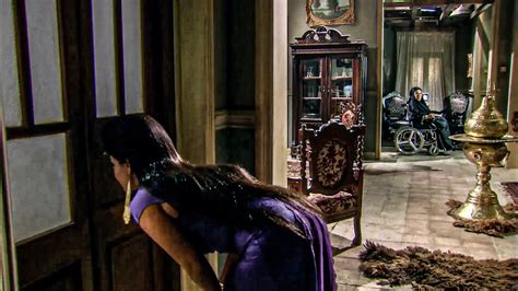 دخلت على خميس افندينا اوضة نومه بقميص نوم قصير 🔥🔥 Youtube