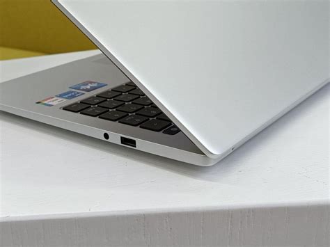荣耀笔记本电脑 Magicbook X 16 2022评测：16寸护眼全面屏、45w高性能cpu、60wh超长续航 新火评测网