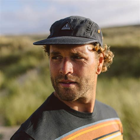 Womens Caps Passenger