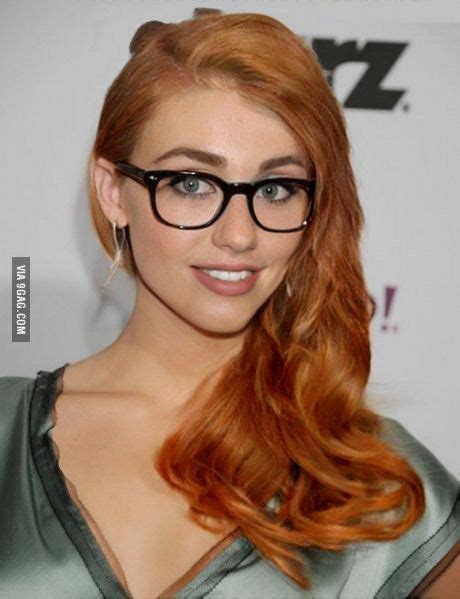 Pin By Francois Gravois On Redheads Red Hair And Glasses Pretty