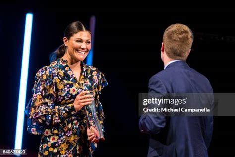 Rachel Victoria Photos And Premium High Res Pictures Getty Images