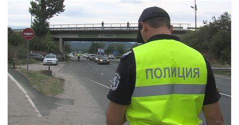 Интензивен трафик на ГКПП Кулата но без опашки