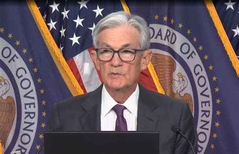 파월 당장 금리 인하에 나설 필요는 없어