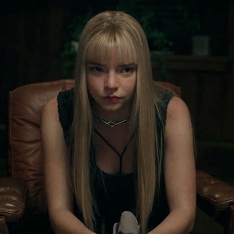 Pin De Bby Em Marvel Penteados Celebridades Cabelo Grunge