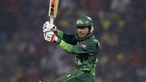 Abdul Razzaq Apology Video Meri Zubaan Fisal Gayi Abdul Razzaq Issues