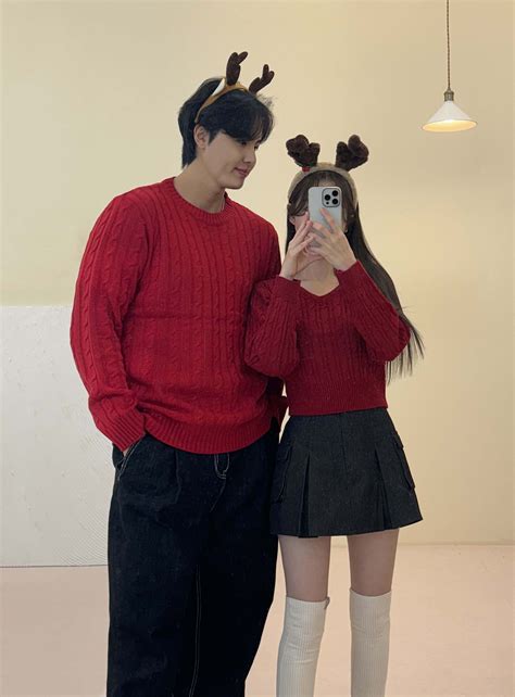 엄라이브 초특가 니트 시밀러룩 꽈배기 남녀공용 오버핏 여자 크롭 브이넥 니트 커플룩 강추 연말 크리스마스 시밀러룩 데이트룩 남친룩 겨울니트 커플니트 긴팔니트 사계절