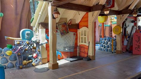 Photos Video Rethemed Chip ‘n Dales Gadget Coaster Opens At