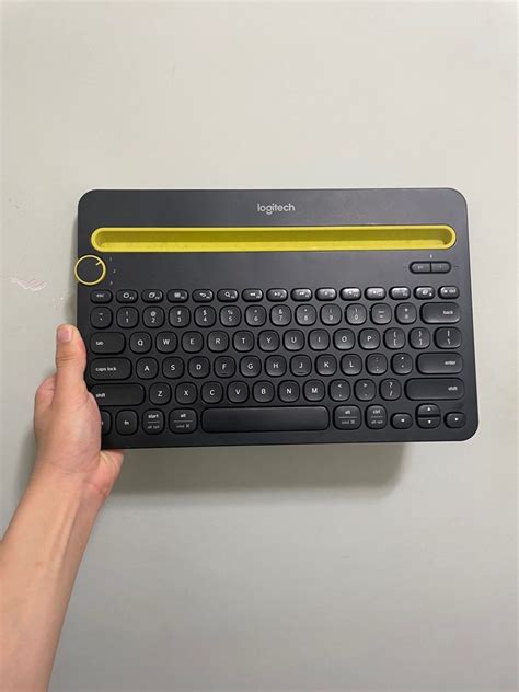 Logitech Bluetooth Keyboard Carousell