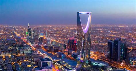 Саудын Араб газрын тосны худалдааг доллараас бусад валютаар хийхэд бэлэн байна