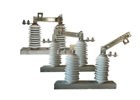 Porcelain Isulator High Voltage Outdoor Disconnector Switch Gb 1985 2014 Operated For Electrical