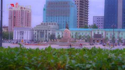 Хотын зүүн хэсгээр бага зэргийн бороо орно