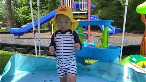 물풍선 터뜨리기 🎈💦👦🏻 Youtube