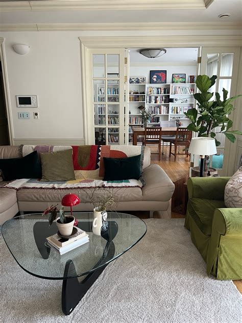 트렌드는 과감하게 포기 클래식한 가구와 소품의 믹스 매치 라이프스타일 슈퍼앱 오늘의집