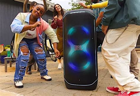 JBL PartyBox Ultimate – киловатт звука для вечеринок