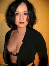 Good Looking Babe Maya Opens Her Shirt To Show Her Nice Tits Photos