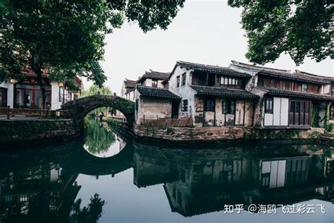 《遣怀》 [唐] 杜牧 落魄江南载酒行，楚腰肠断掌中轻。 十年一觉扬州梦，赢得青楼薄幸名。 知乎