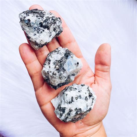 Pedra Da Lua Bruta Chamado De Fé