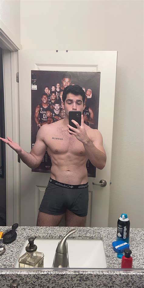 Photo Guys With Phone Page 1123 Lpsg