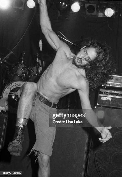 Soundgarden Perform Photos And Premium High Res Pictures Getty Images