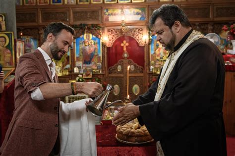 Свето Кръщене Задължения на родители и кръстници Фотограф Павлина