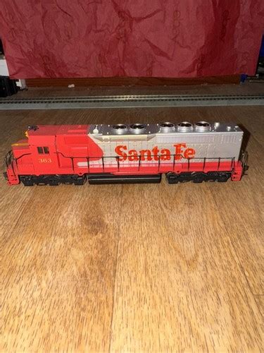 Athearn Ho Santa Fe Sdp40 Powered Locomotive 363 Ebay