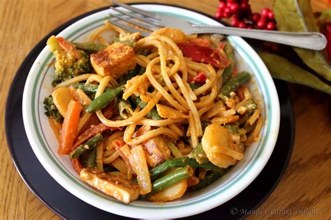 Manjus Eating Delights Spaghetti Rigati With Mixed Veggies And Paneer In Thai Red Curry Sauce