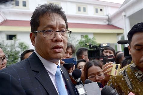 Pangkas Dana Tkd Menkeu Purbaya Mau Dipukuli Bupati