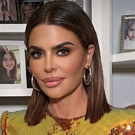 Pin By Freeaswelleverbe On Lisa Rinna Iconic Cut Hair Affair Hair Makeup Lisa Rinna