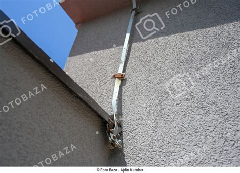 Gromobran Preuzmite Fotografiju Foto Baza