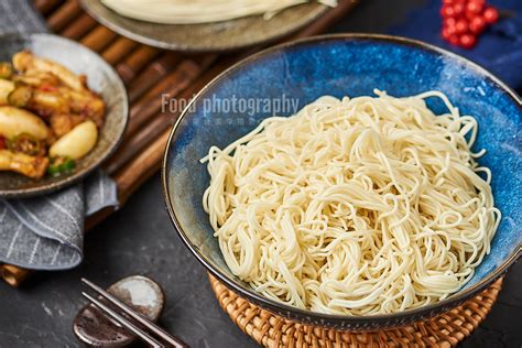 鲜香四溢蟹黄面上海美食拍摄上海美食摄影 站酷zcool