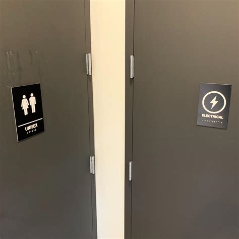 MY GENDER EXE IS FINALLY RECOGNIZED R Totallynotrobots