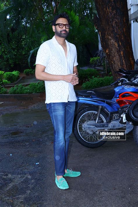 sumanth photo gallery telugu film actor