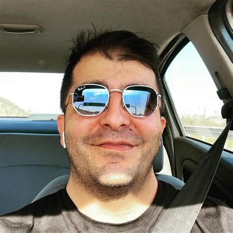 Yarı Otomatik Araçlarda Yokuş Kalkış Desteği Olmadığı Xaman Yarı Otomatik Araçlar Yokuşta Geri