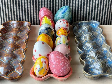 Ceramic Hand Built Egg Crate Egg Holder Stoneware Tray Etsy Egg