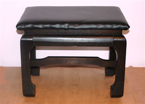 枫木 罗锅枨内翻马蹄坐几 临渊阁 天地一家春