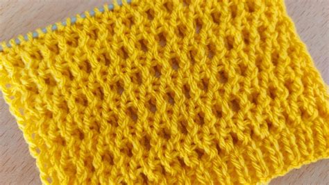 Красивый ажурный узор спицами для маечки топа блузона джемпера