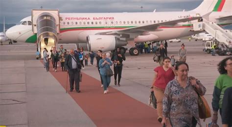 ИЗВЪНРЕДНО Самолетът с евакуираните българи от Ливан кацна на летище София втори полет до