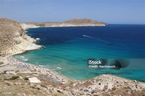 칼라 델 플로모 해변의 놀라운 전망 카보 데 가타 자연 공원 니자르 안달루시아 스페인에서 가장 아름다운 장소 중 하나 카보 데 가타에 대한 스톡 사진 및 기타 이미지