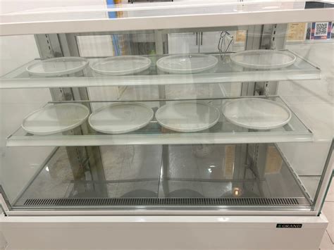 우성 화이트쇼케이스 1200 팔아요 당근 중고거래