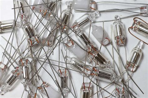 خرید و قیمت لامپ نئون کیا ماشین