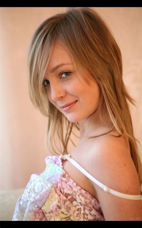 Picture Of Elle B
