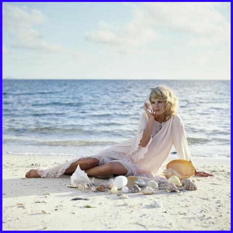 Magic Mac Superbeauty Joanna Lumley