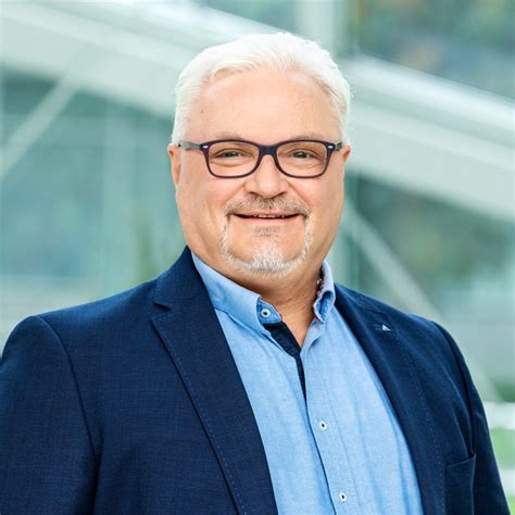 Michael Weppler Executive Vice President Sales Marketing And Communications TÜv Rheinland