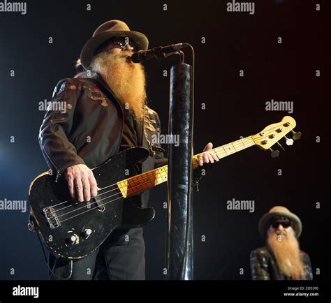 Zz Top Performing Live On Stage At The Heineken Music Hall Featuring
