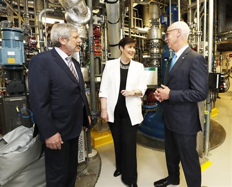 Universal Display Corporation And Ppg Celebrate Opening Of State Of The Art Oled Manufacturing