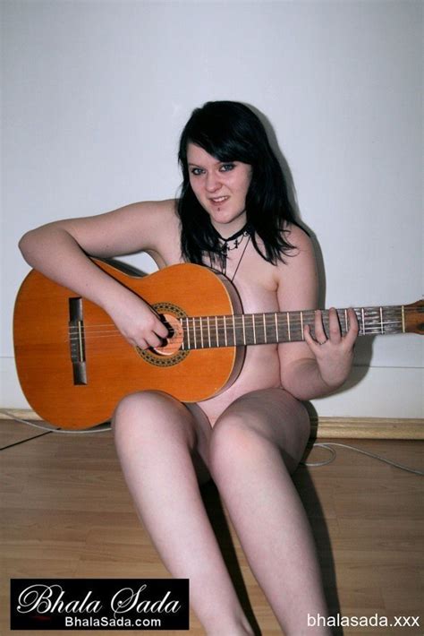 Amazing Chicks Showing Their Nice Figures In Different Scenes 15 Photos